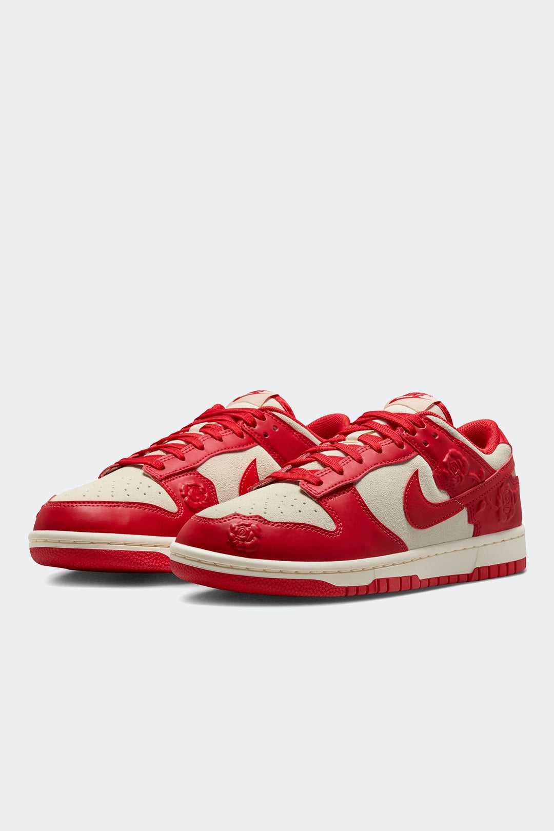 Nike Dunk Low Se Red Roses HF1986-100 | HYPE